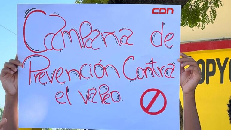Escuela de sordomudos en Barahona: “no al vaper, sí a la salud”