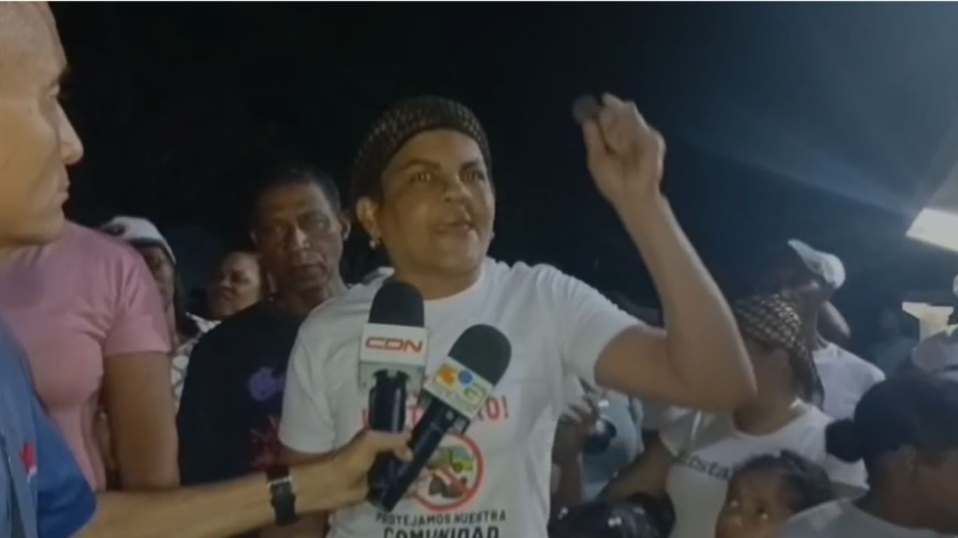 Comunitarios de La Cuaba protestan por instalación de vertedero