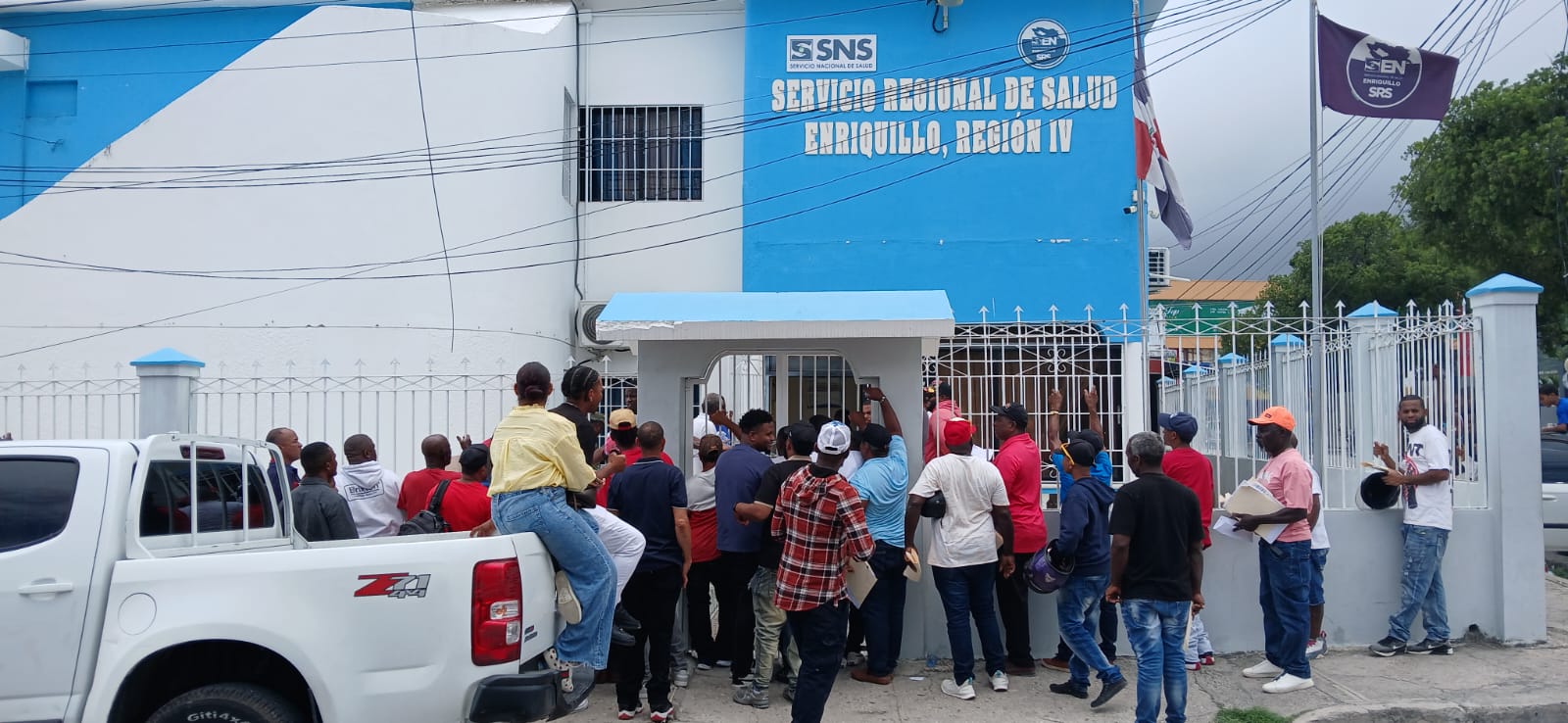 Hospital Jaime Mota paga mayo vía cheques para auditar nómina