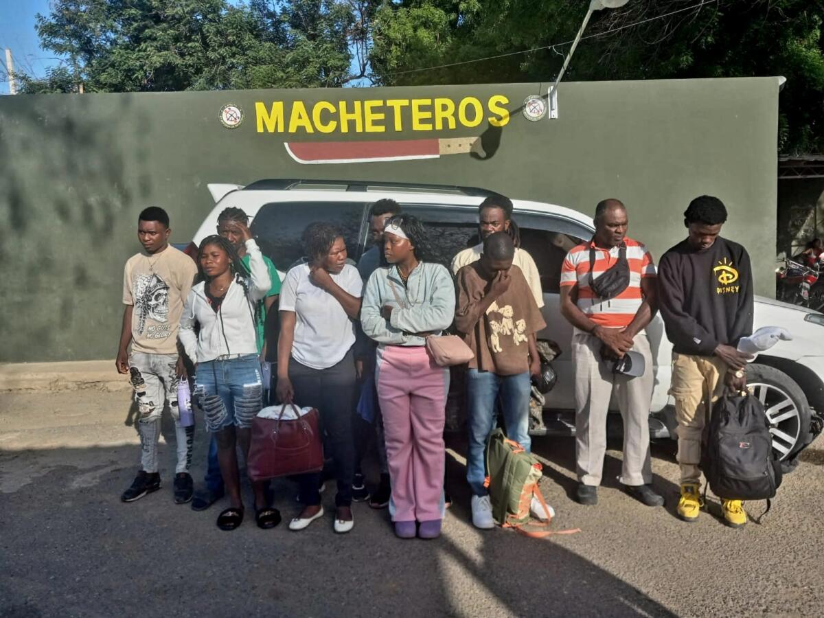 ERD detiene dominicanos por tráfico de haitianos en Mao