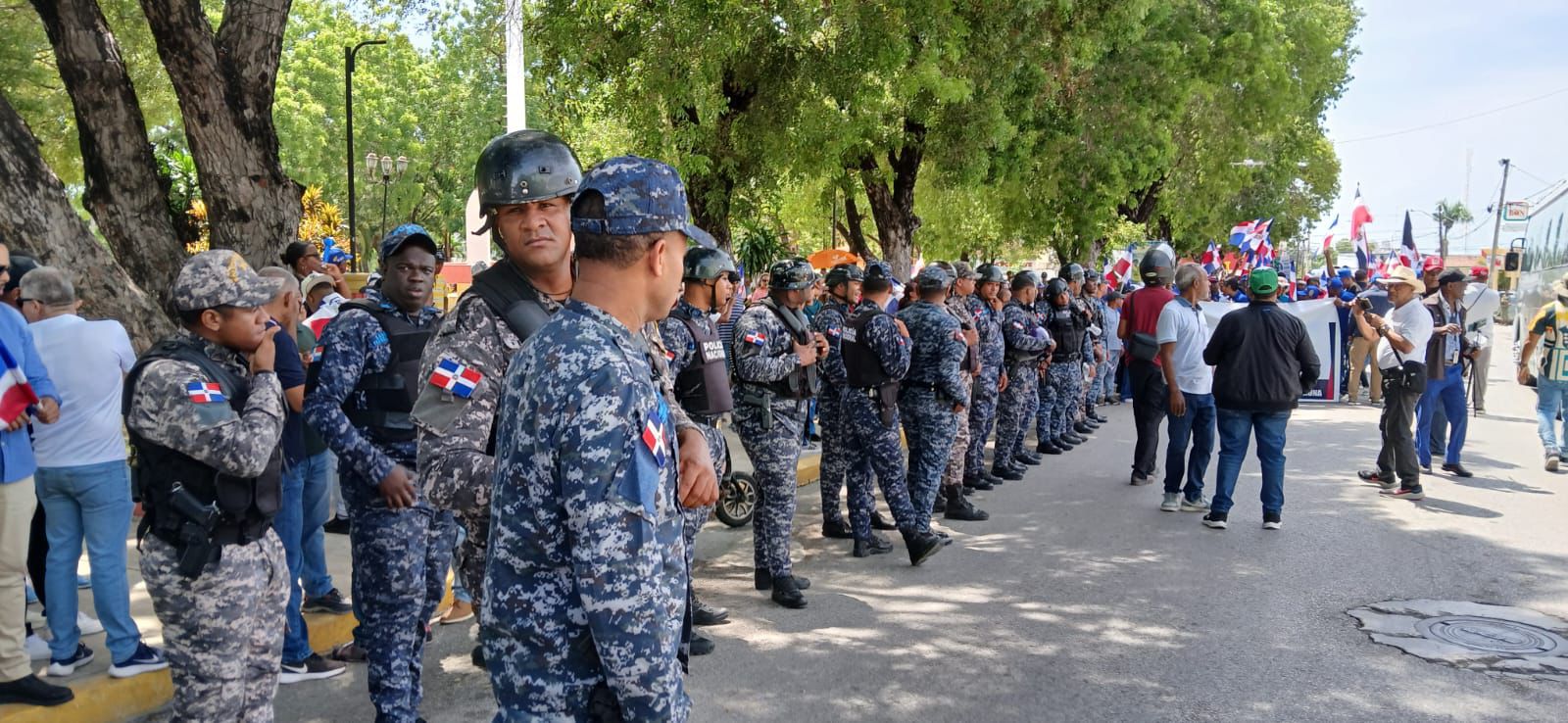 Marcha pacífica en Barahona exige protección de recursos