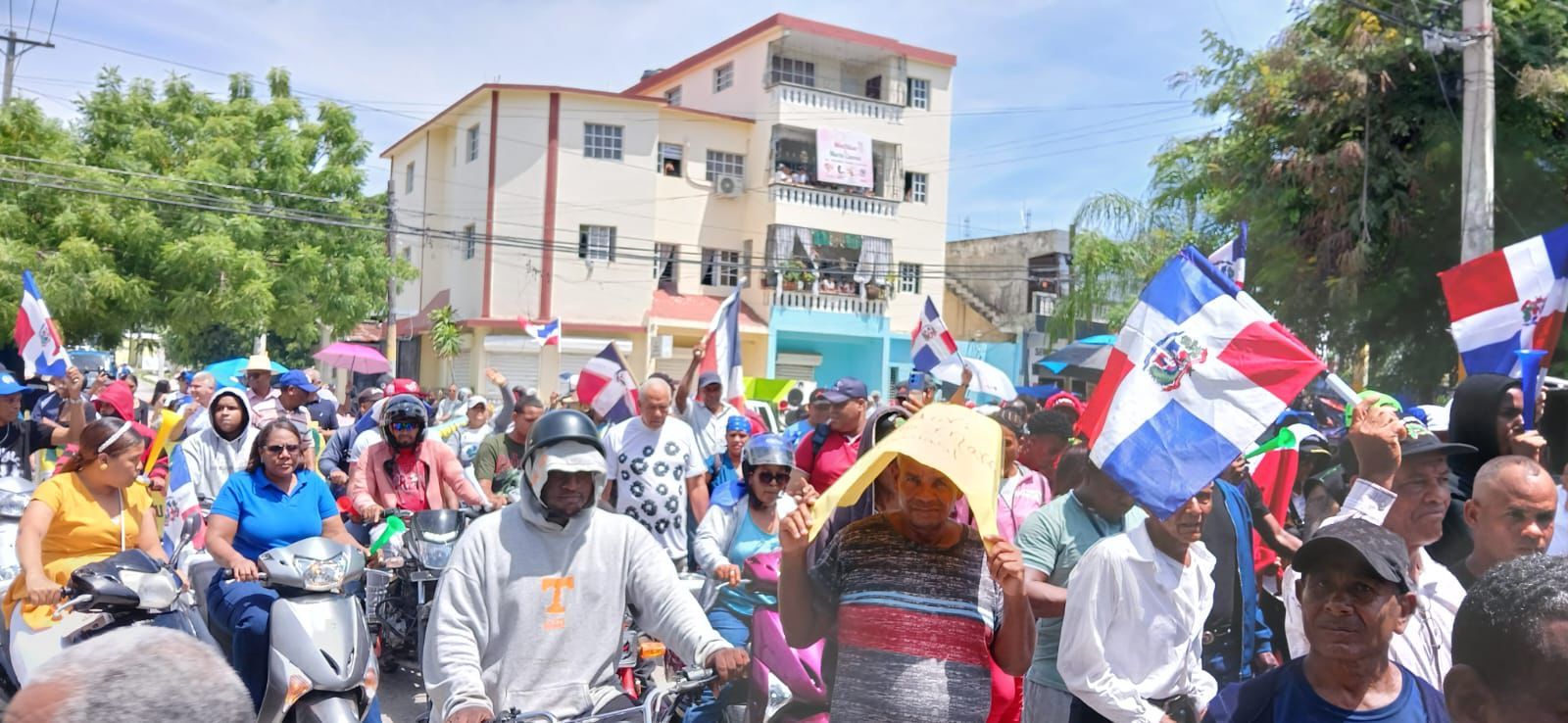 Marcha pacífica en Barahona exige protección de recursos