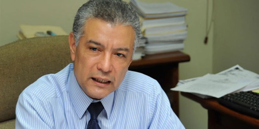 Lockward demanda a la Contraloría