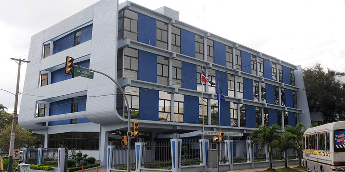 SB dice el sistema financiero de RD creció un 12 %