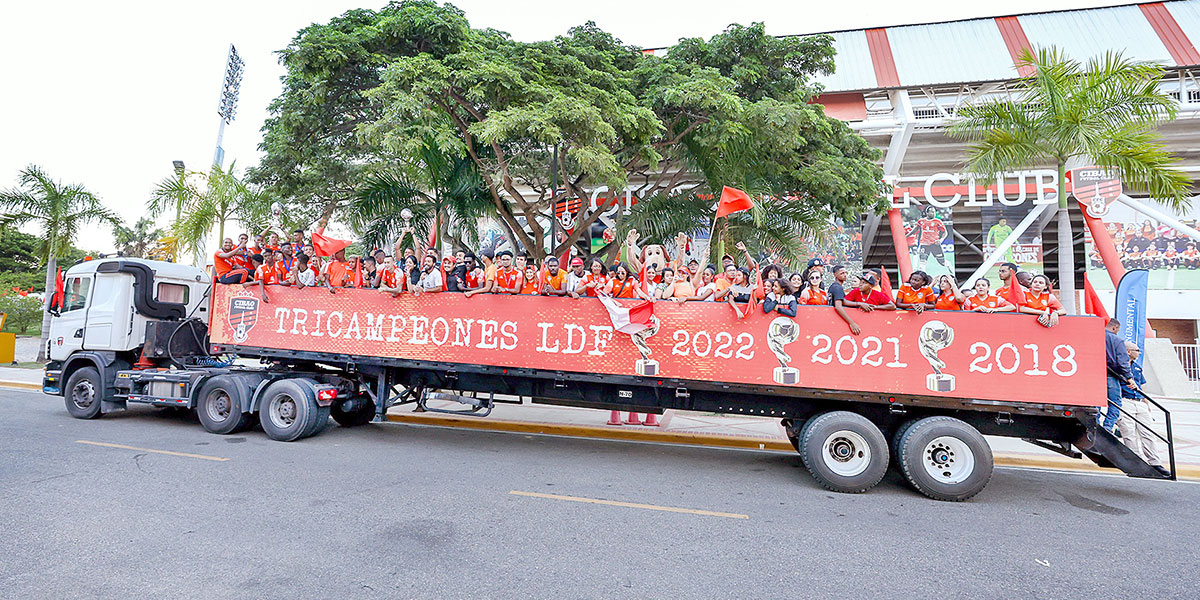 Cibao celebra triunfo por calles de Santiago - Periódico elCaribe