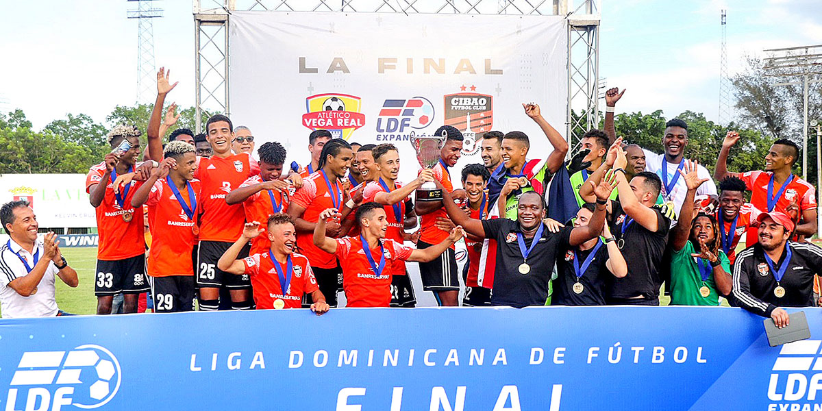 El Cibao FC suma su tercer cetro este año