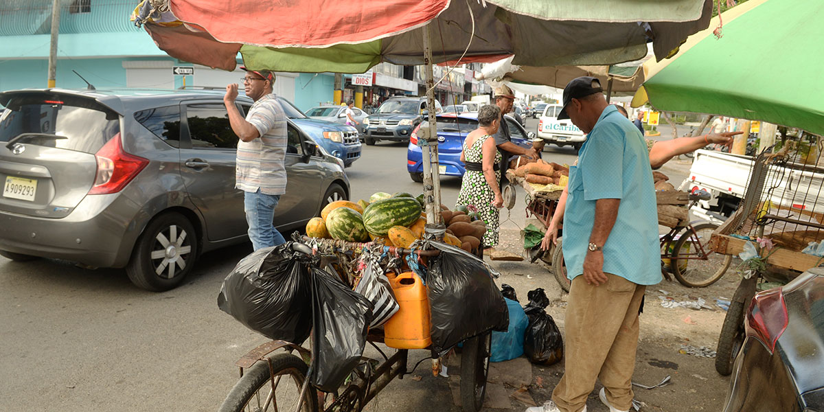 El largo asueto afectó ventas del comercio informal