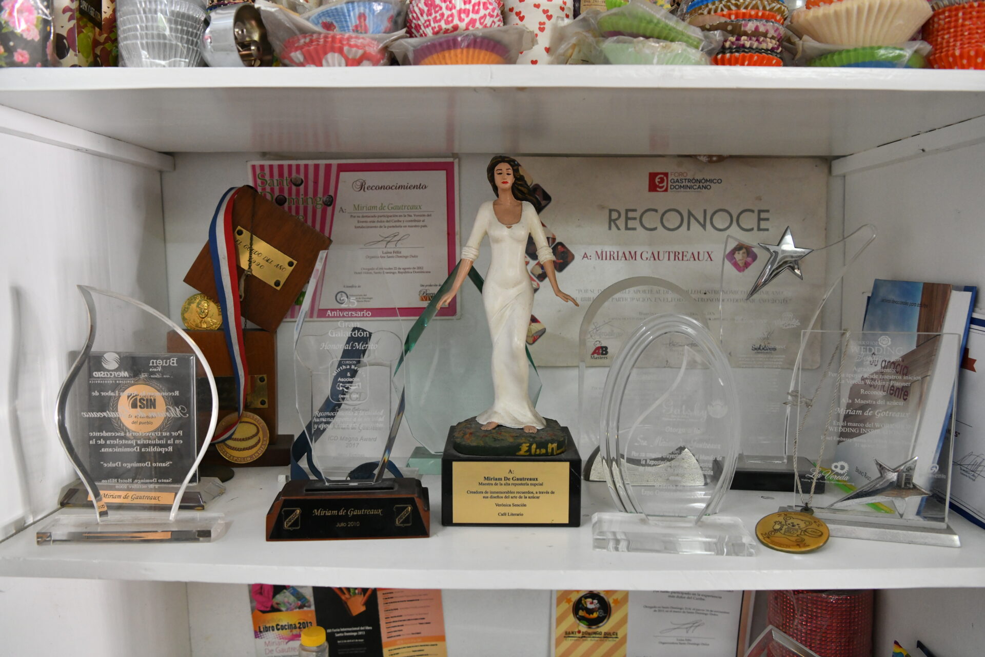 Miriam de Gautreaux: “Mi hobbie es coser, pero mi trabajo es la repostería”