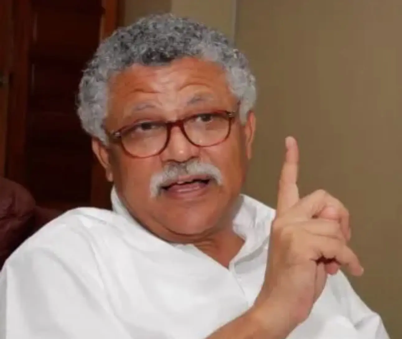 Resaltan trascendencia obra “Capital y Humanidad”