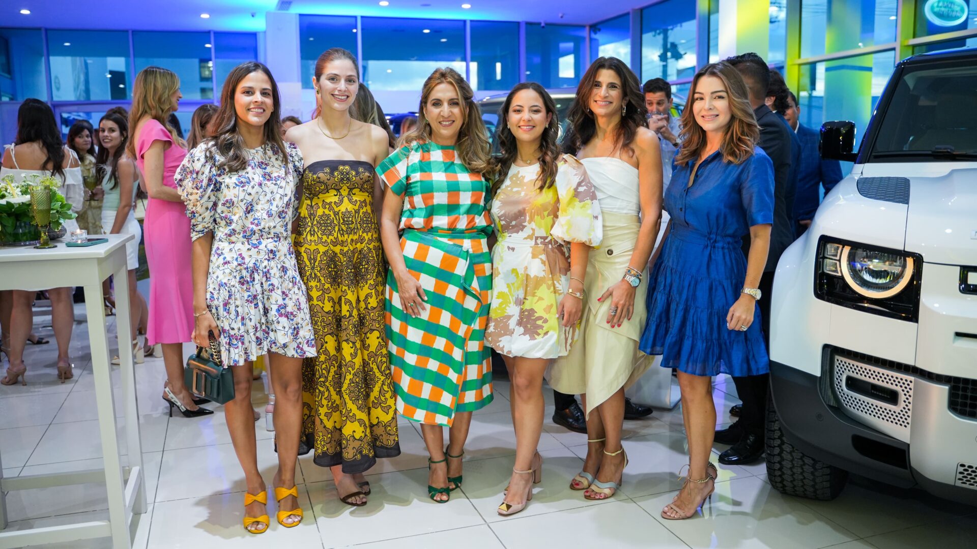 Exhiben colección de moda y los nuevos modelos de Range Rover