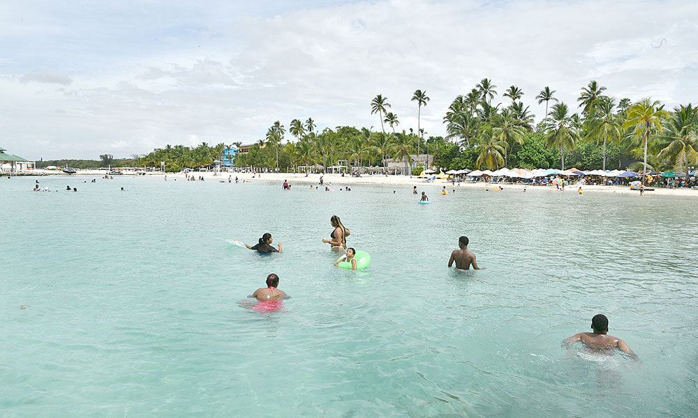 Se reactivan las visitas a las playas tras lareducción del sargazo ...