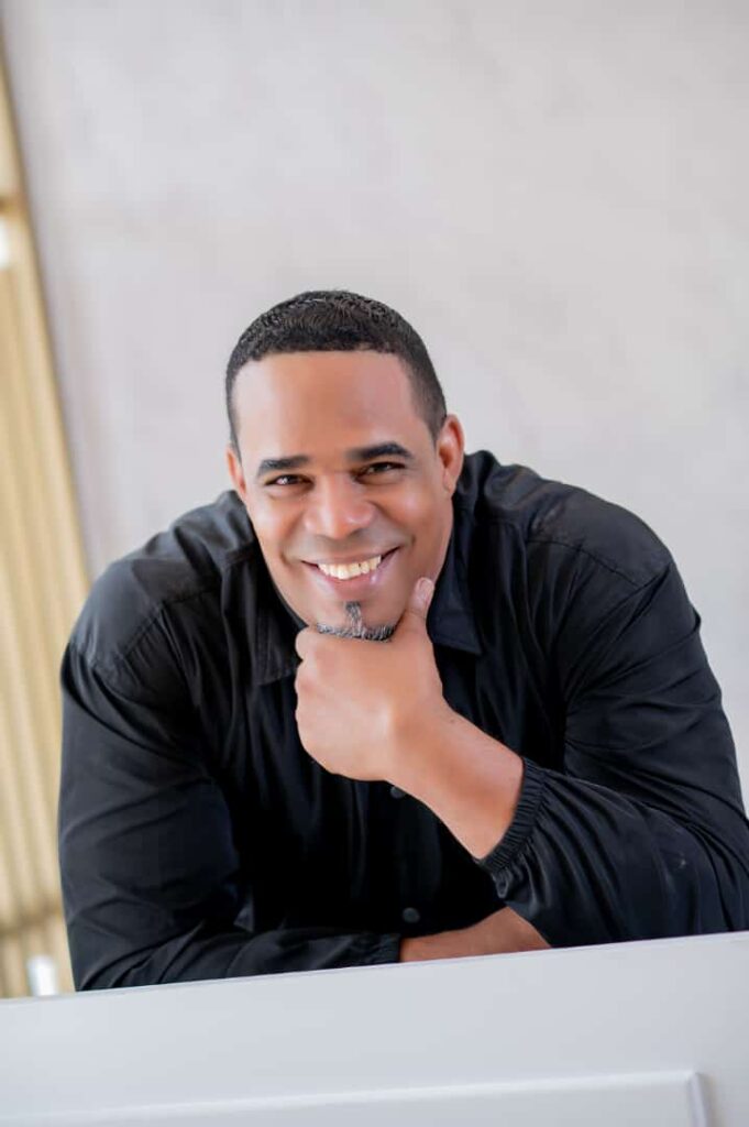 Las manos que crearon el vestuario de “Juana la loca”