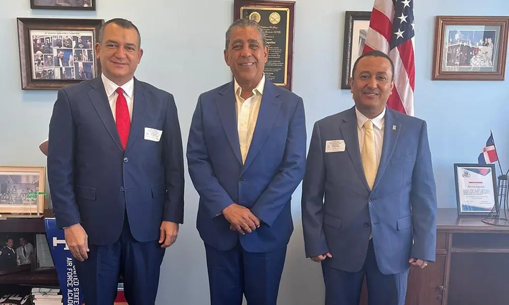 Román Jáquez supervisa en NY organización del voto en el exterior ...