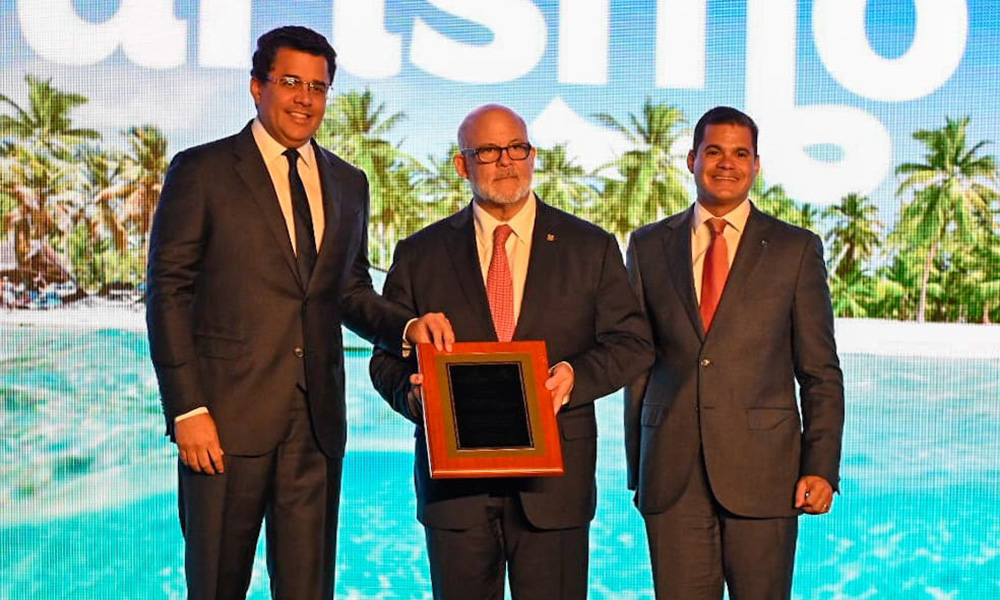 La AFP Popular es reconocida por aportes a turismo - Periódico elCaribe