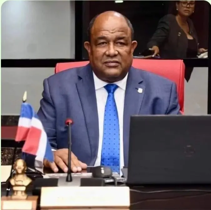 Proclaman a Moreno Arias como candidato a senador en Montecristi