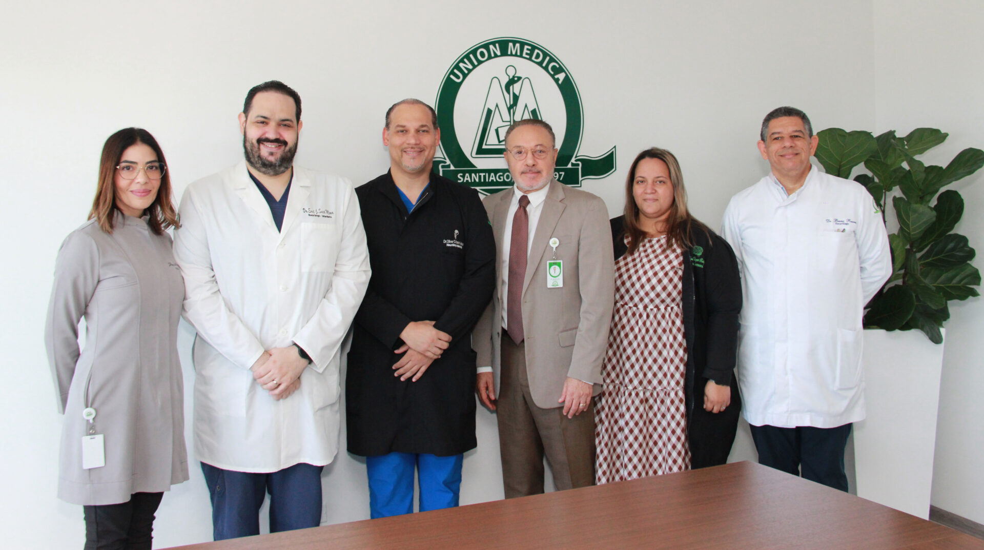 Clínica Universitaria Unión Médica del Norte Gana la Mención Gold en ...