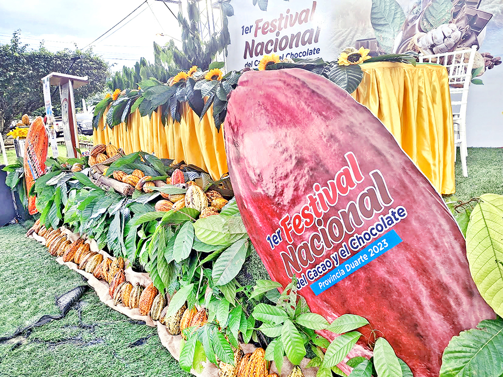 Pimentel realiza su 1er Festival de Cacao y Chocolate - Periódico elCaribe