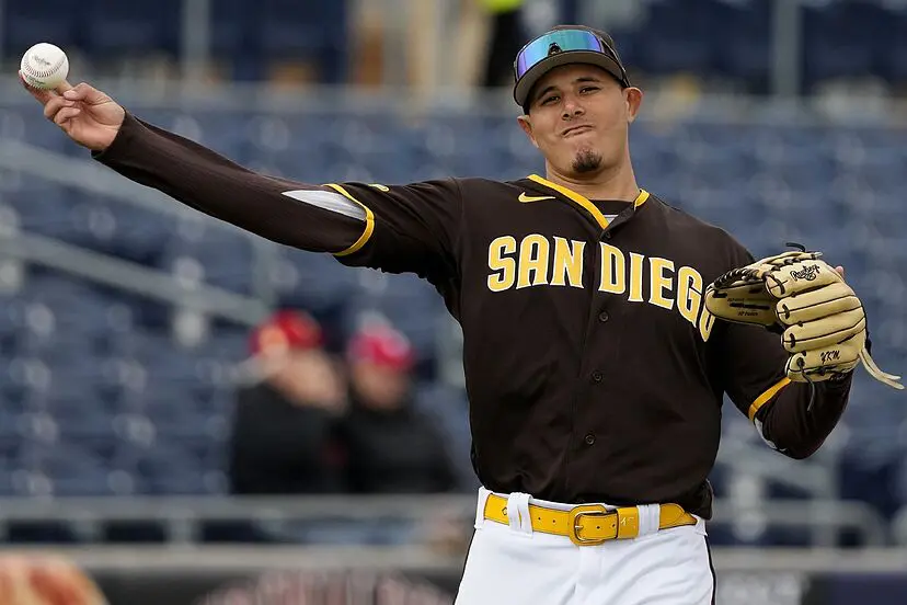 El dominicano Machado se reporta con los Padres