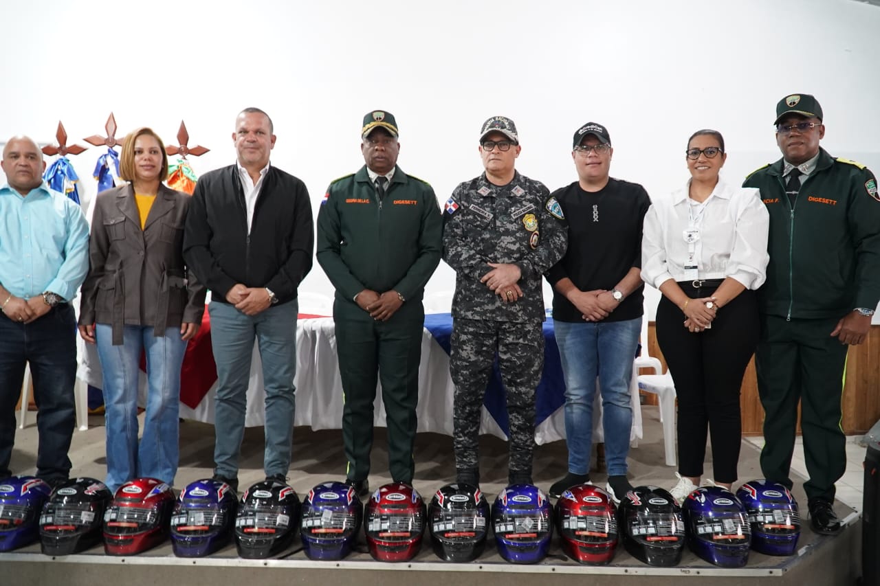 DIGESETT lleva a Constanza “Un Casco Para Salvar Tu Vida”