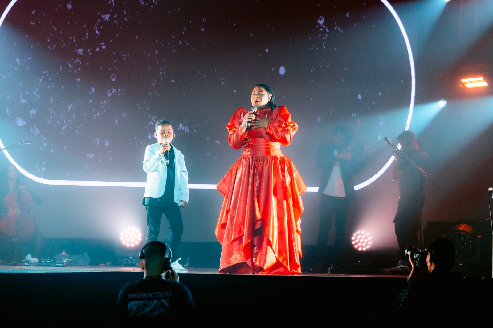 Chanel Novas graba en vivo su nuevo álbum Lázaro