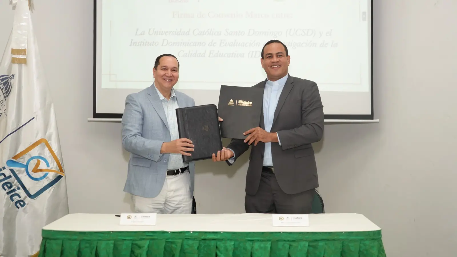 UCSD e Ideice firman convenio para impulsar la calidad educativa
