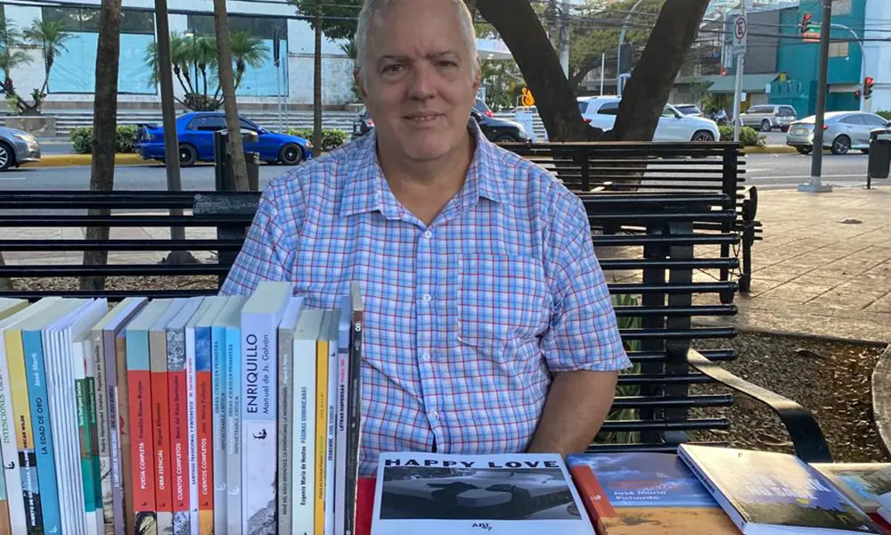 “Me gusta leer de todo, pero fundamentalmente leo a mis amigos ...