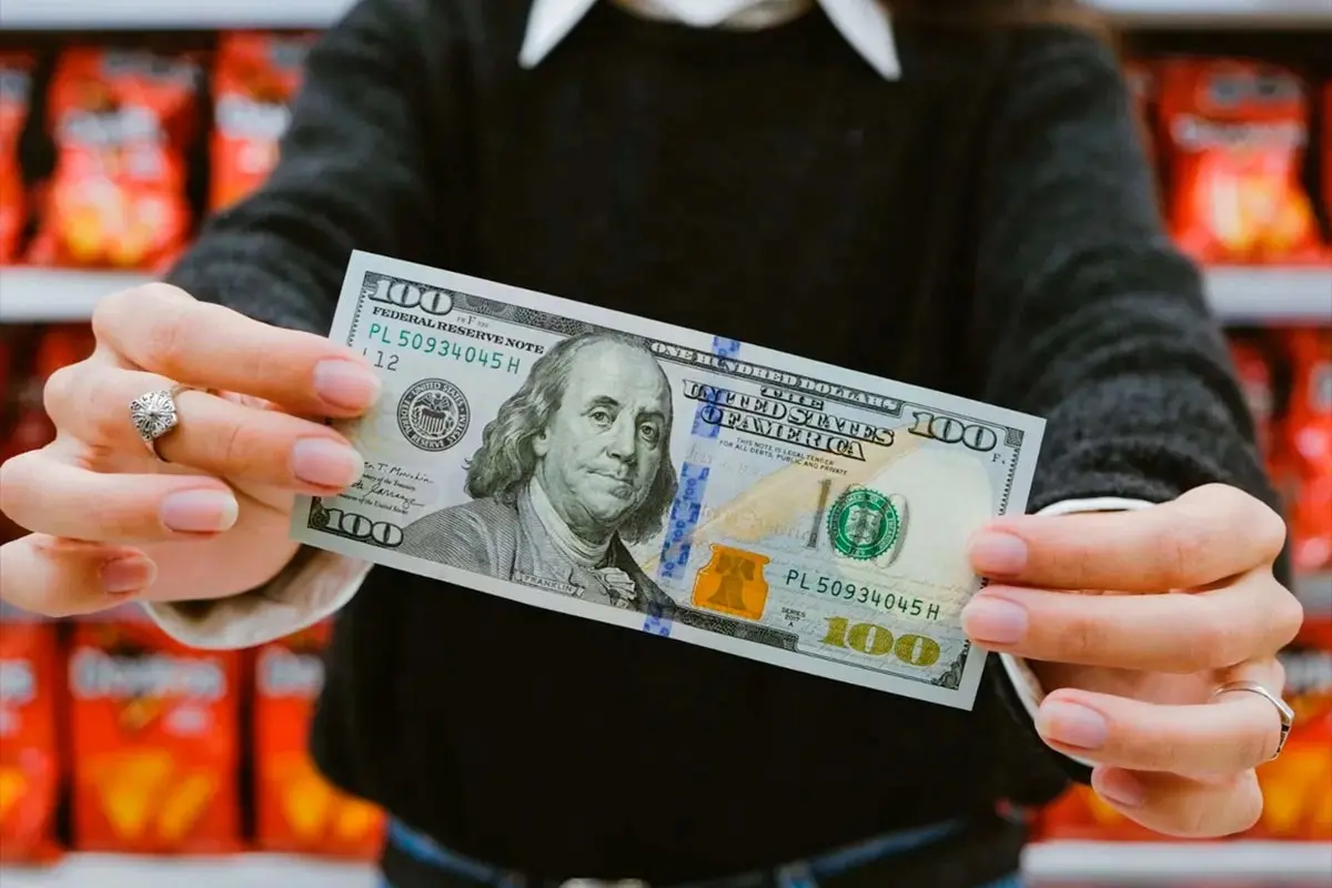 Precio del dólar y euro hoy en RD 27 de agosto 2025