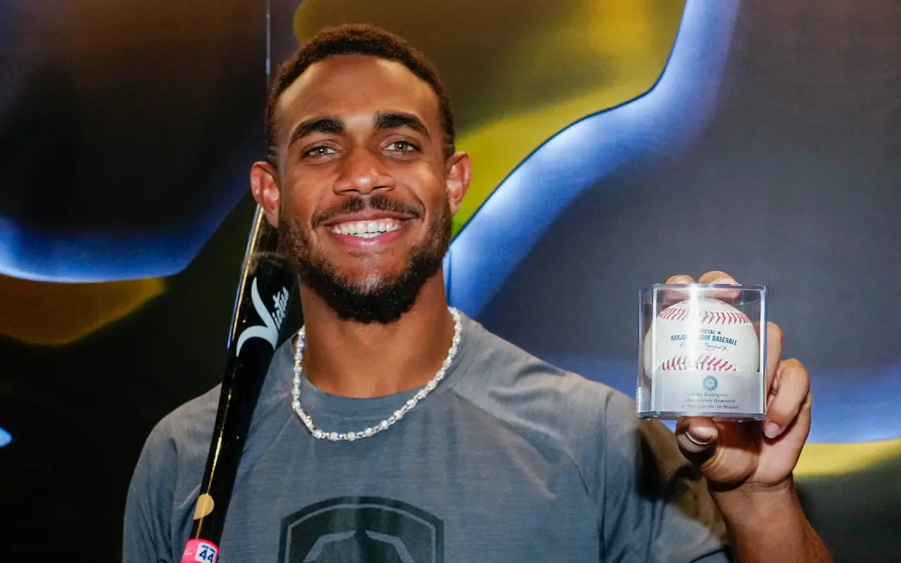 Julio Rodríguez hace historia con hazaña sin precedentes