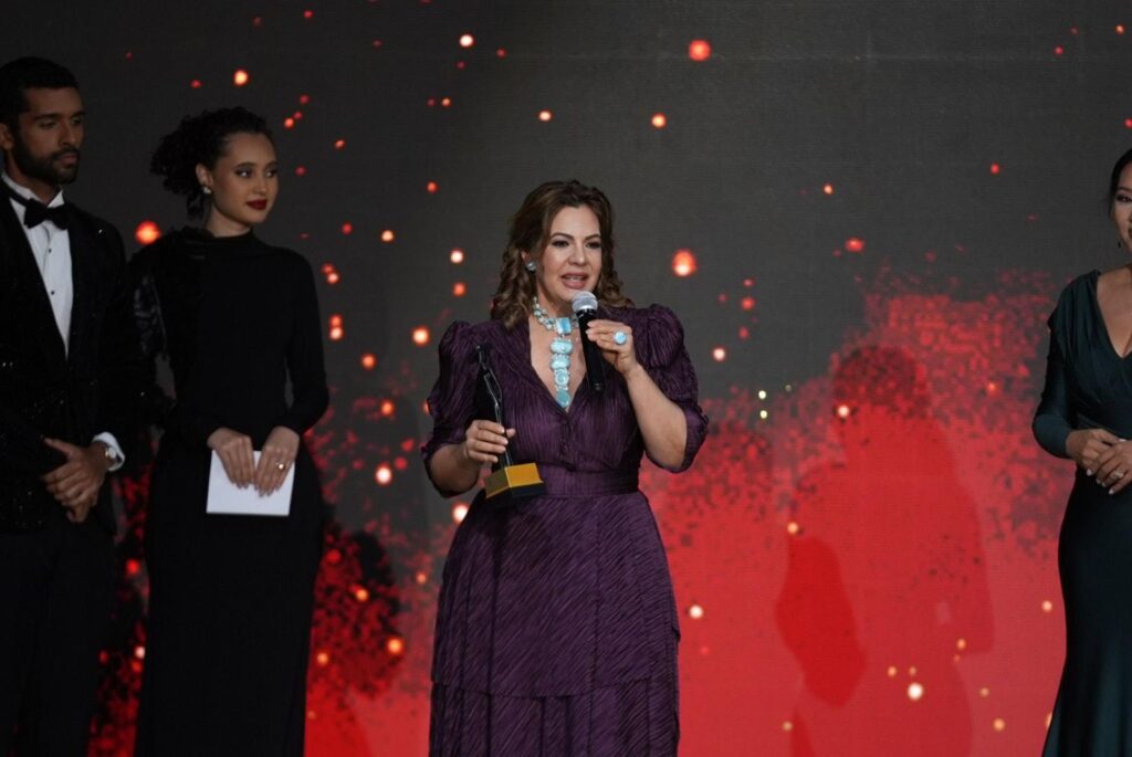 Gisselle Mancebo recibe el galardón “Diseñadora de Joyas” en los ...