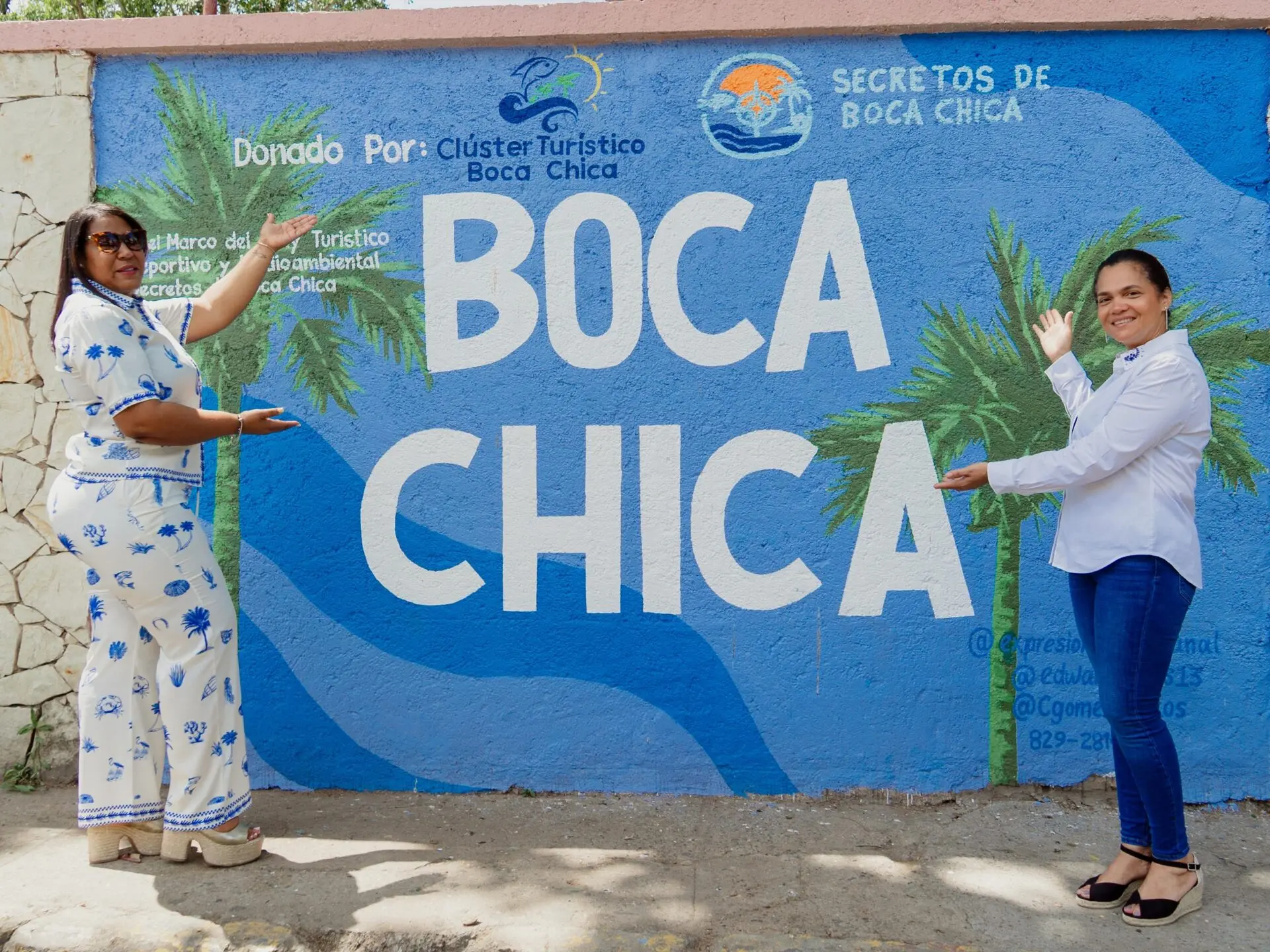 Entregan mural “Postales de Boca Chica”