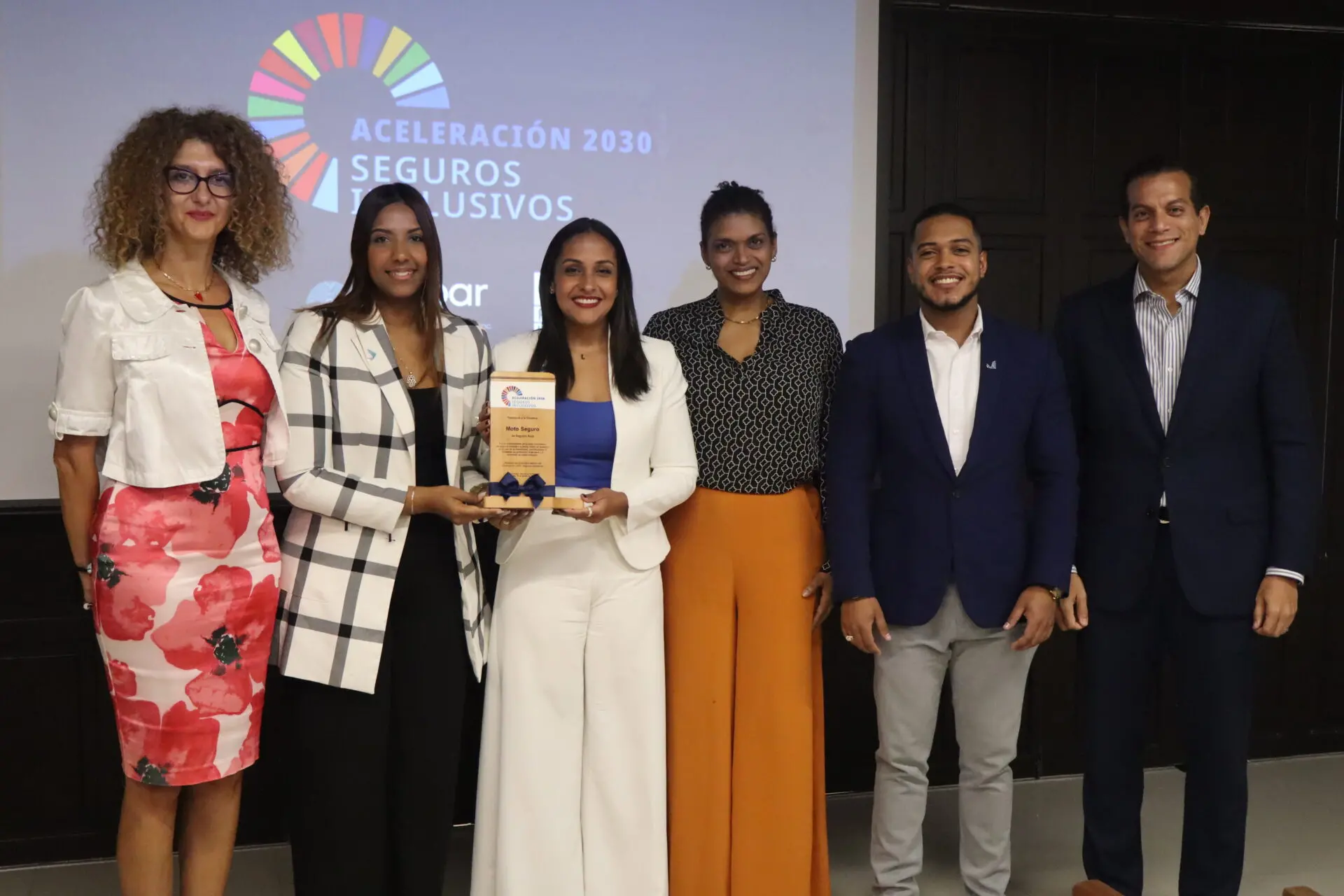 CADOAR y PNUD reconocen propuestas de seguros inclusivos