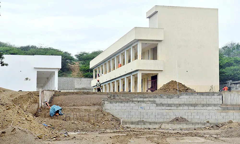Reclaman concluir trabajos escuela Bacuí - Periódico elCaribe
