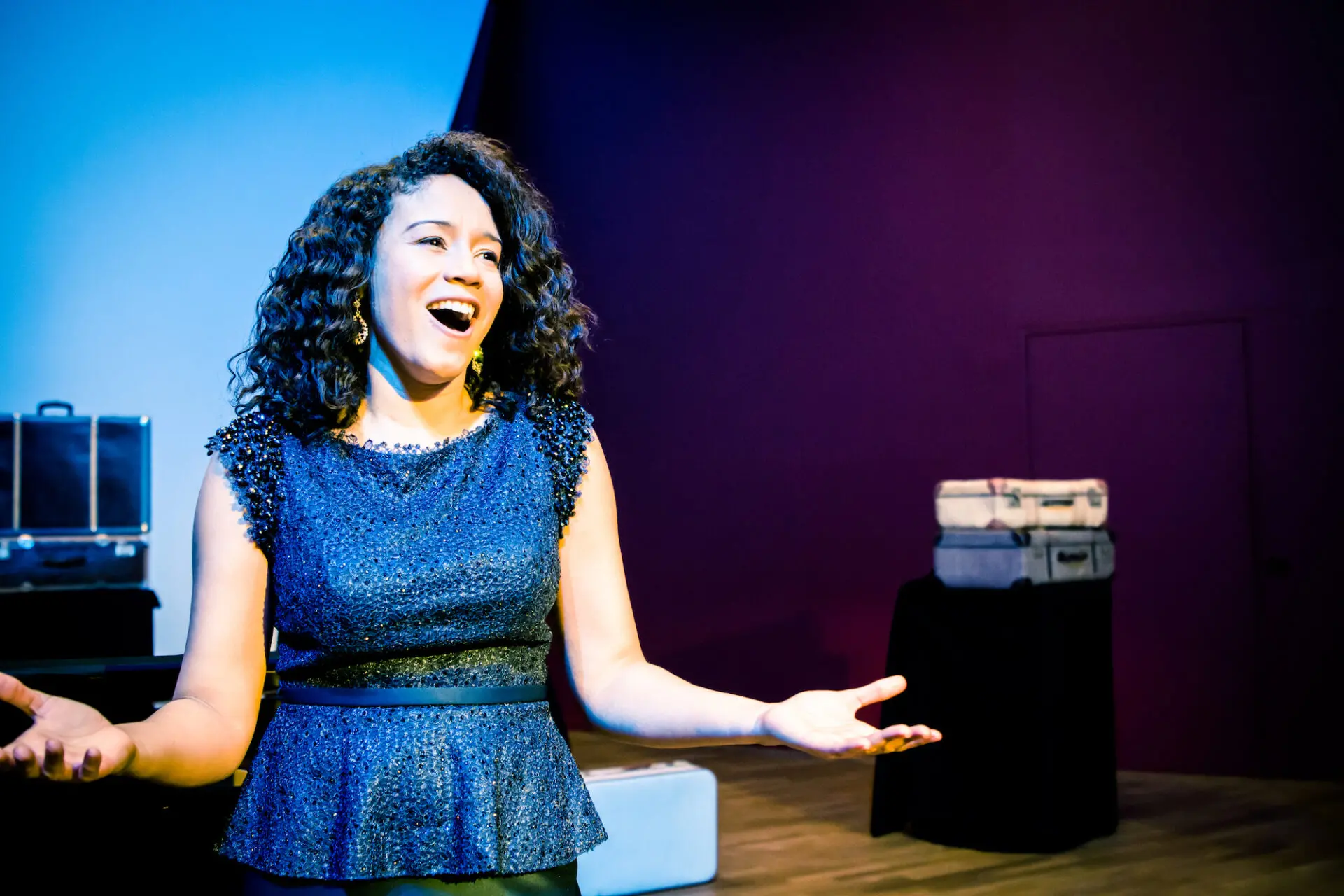 Stephany Ortega canta en ascensión del Gran Duque Luxemburgo
