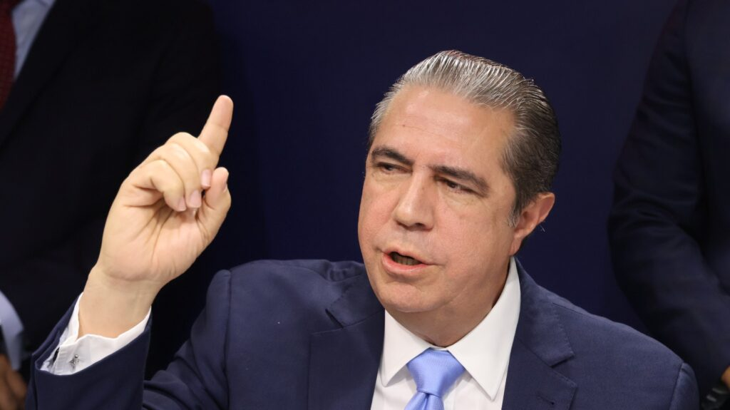 Francisco Javier llegará a NY para juramentaciones en el PLD