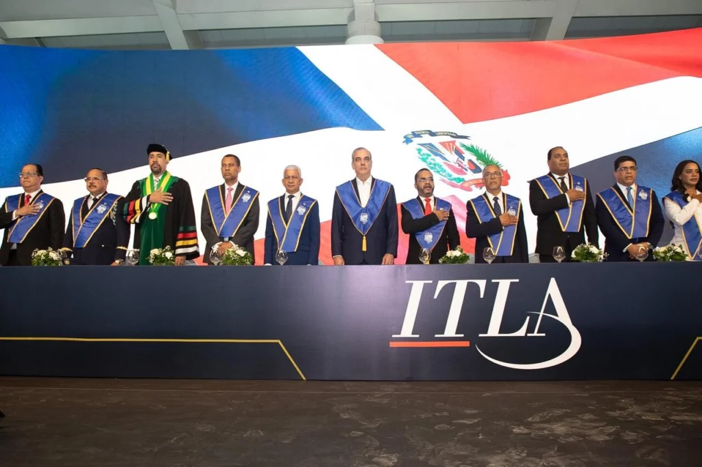 Abinader encabeza graduación del ITLA con 642 nuevos