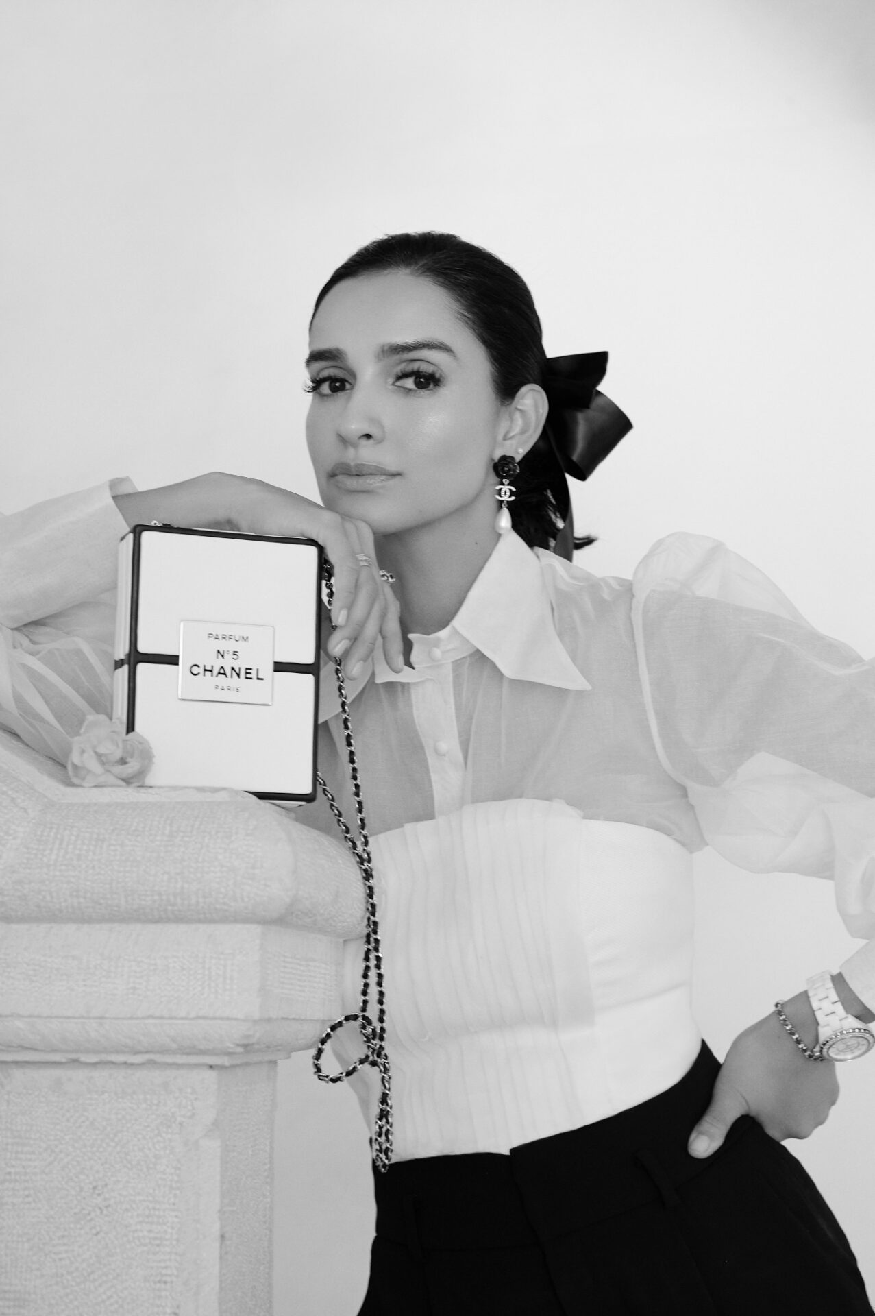 Atenas Hernández: En portada especial de Belleza en Revista Pandora